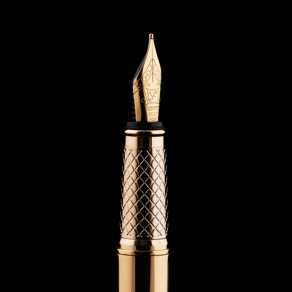 Fountain Pen Gold – Fine Nib Luxury Writing | Scriveiner London